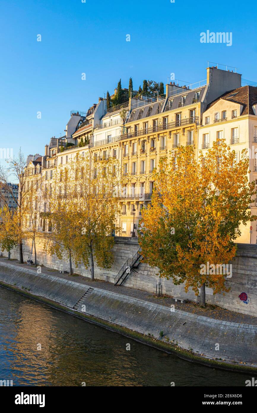 France, Paris, the banks of the Seine river listed as World Heritage by ...