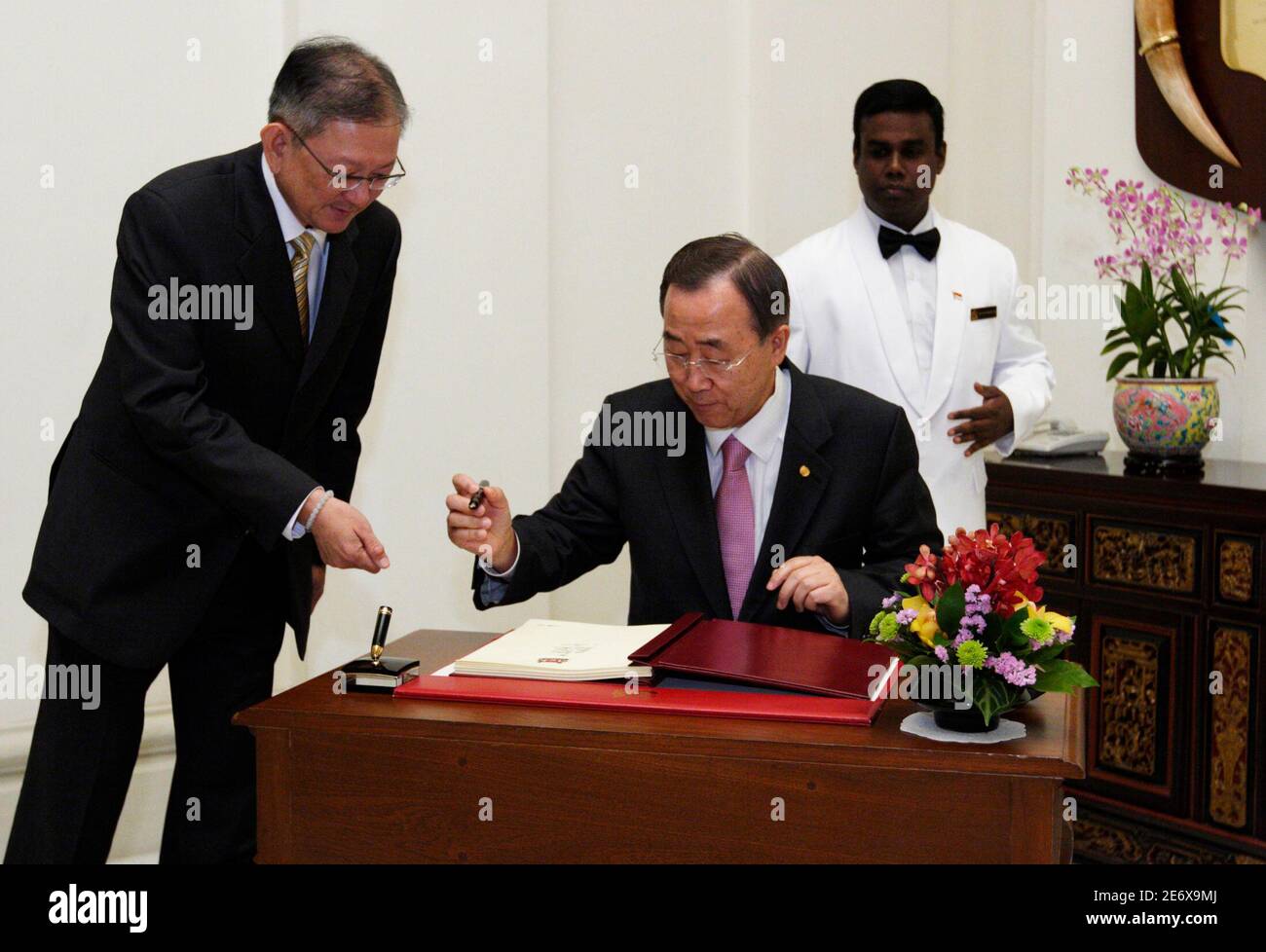 Chong moon lee hi-res stock photography and images - Alamy