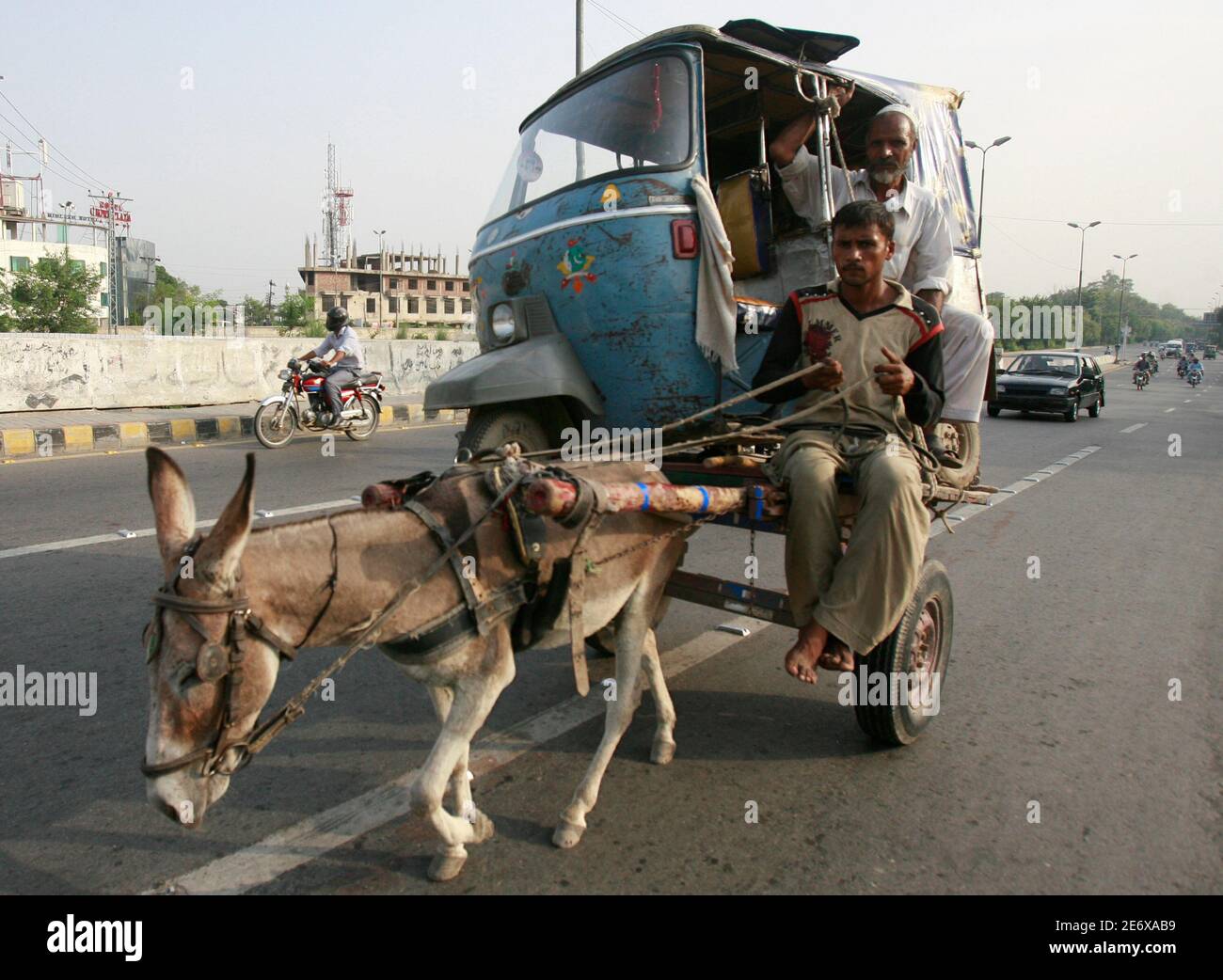 Men Transport High Resolution Stock Photography and Images - Alamy