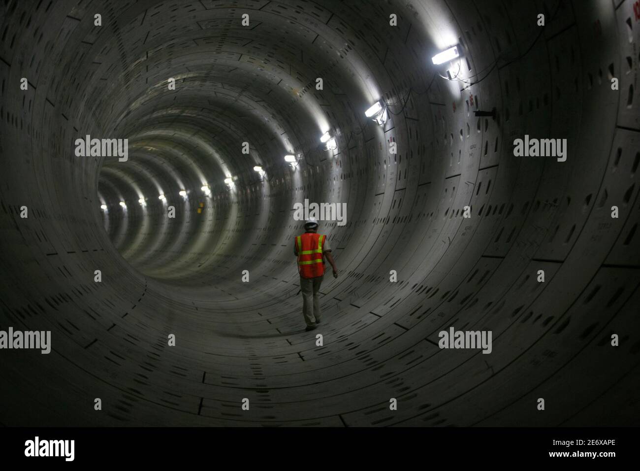 Prevent building collapse hi-res stock photography and images - Alamy