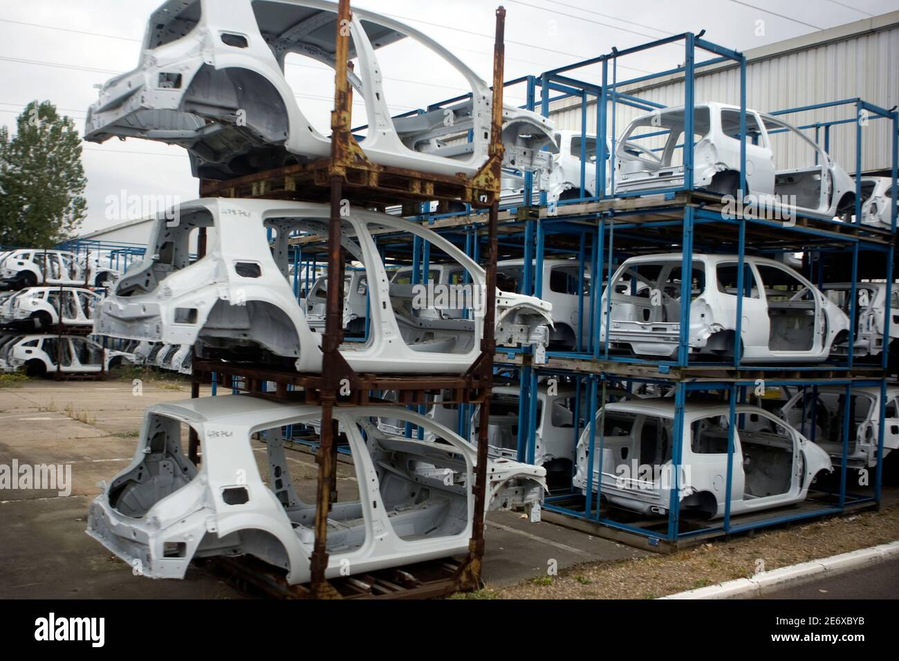 Car body shells hi-res stock photography and images - Alamy