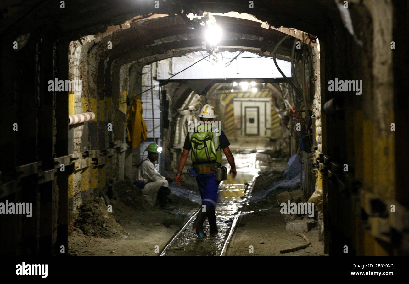 South deep gold mine south africa hi-res stock photography and images ...