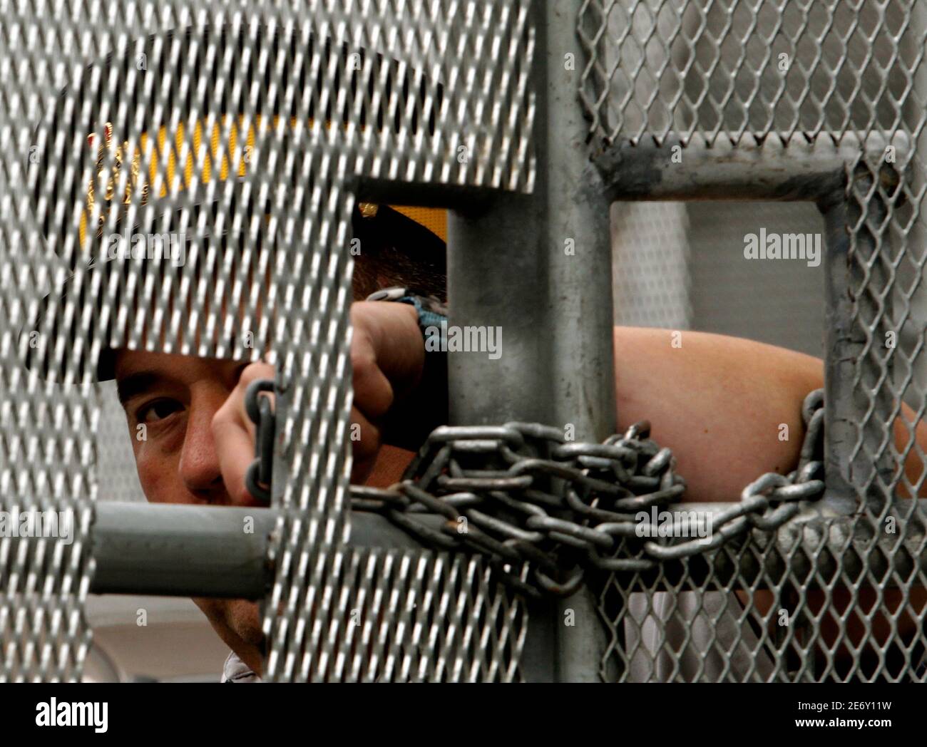 Police perimeter fence hi-res stock photography and images - Alamy