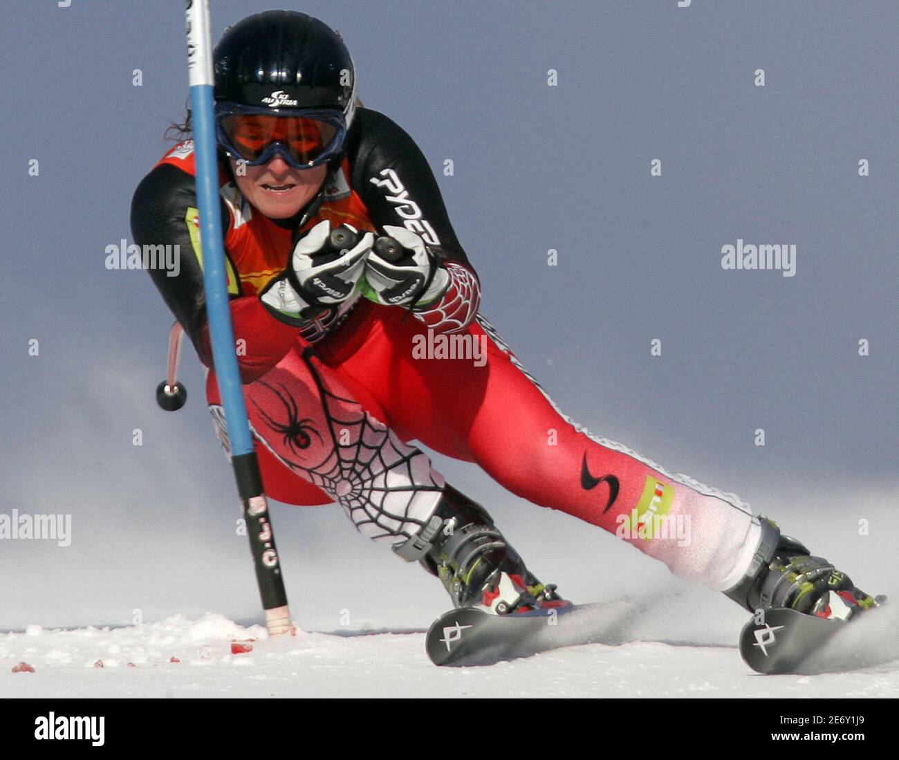 Alexandra gate hi-res stock photography and images - Alamy