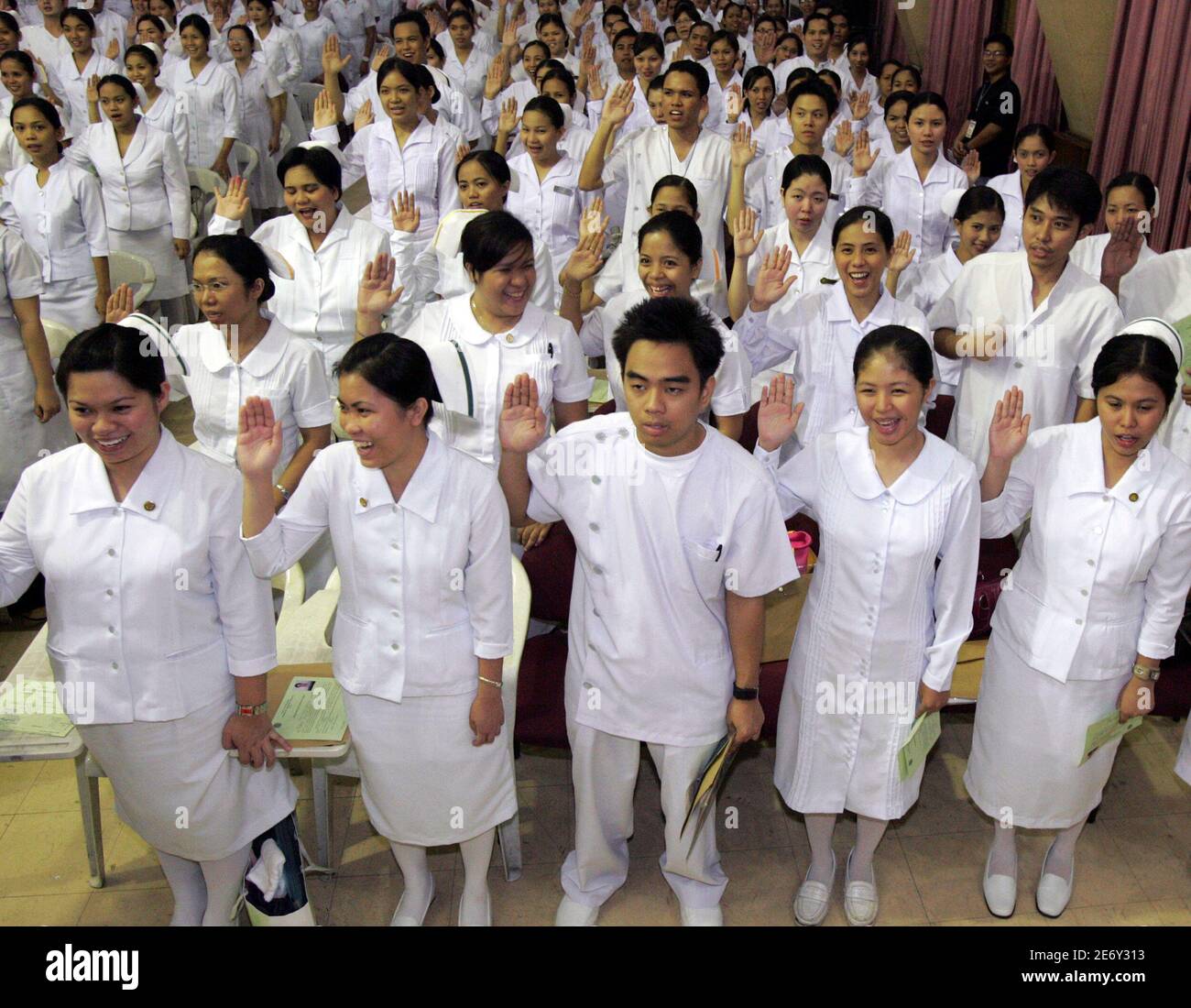 Philippines nurses hi-res stock photography and images - Alamy
