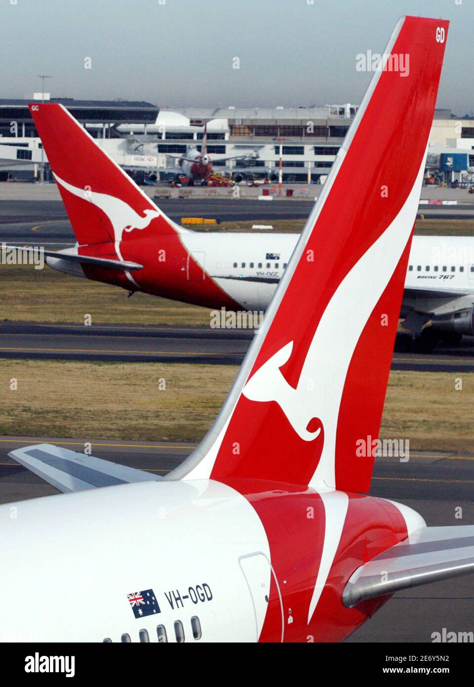Qantas airline logo hi-res stock photography and images - Alamy