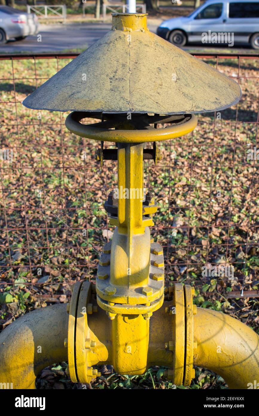 gas pipeline valve Stock Photo - Alamy