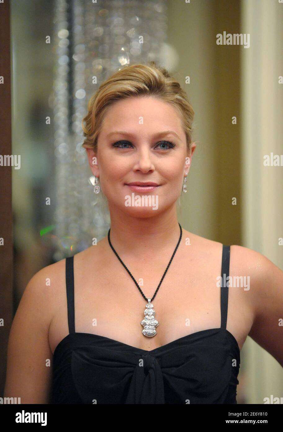 Elizabeth rohm actress hi-res stock photography and images - Alamy