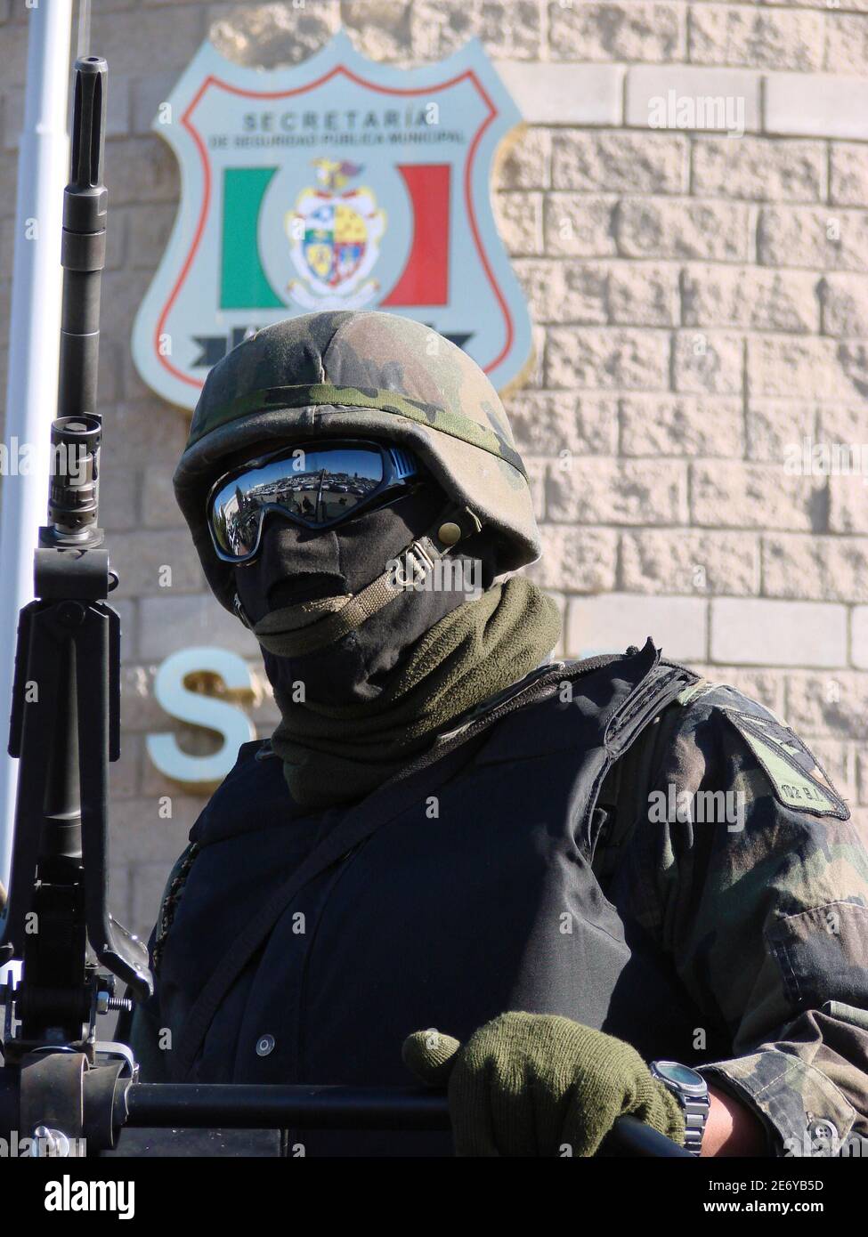 Mexican army soldier hi-res stock photography and images - Alamy