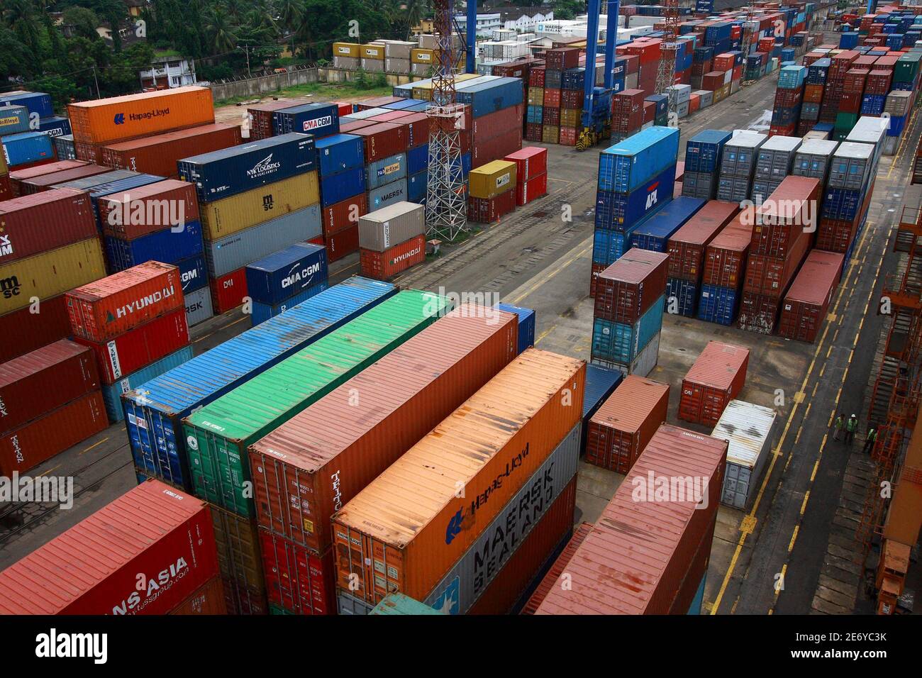Cochin container port hi-res stock photography and images - Alamy