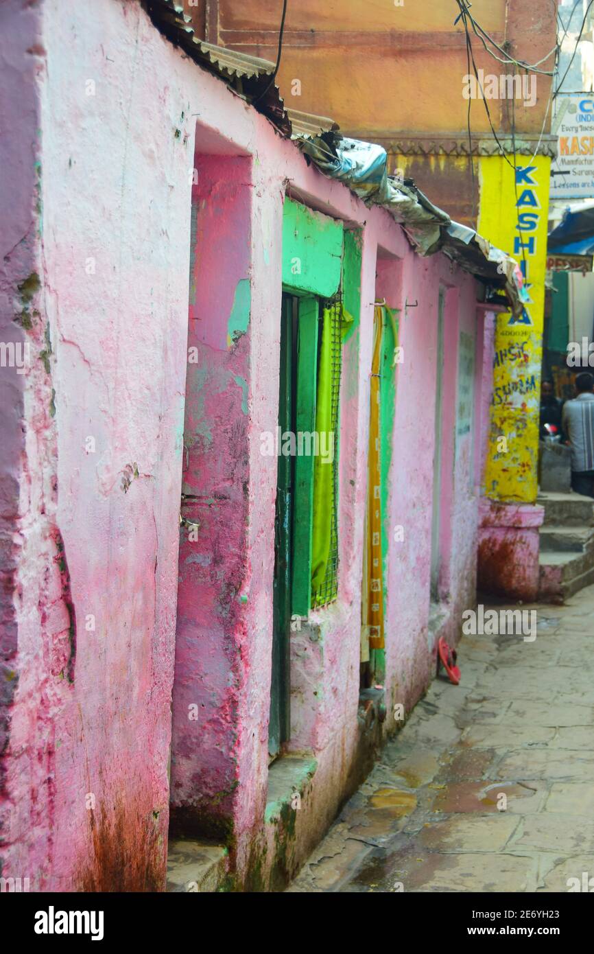 Back streets of india hi-res stock photography and images - Alamy