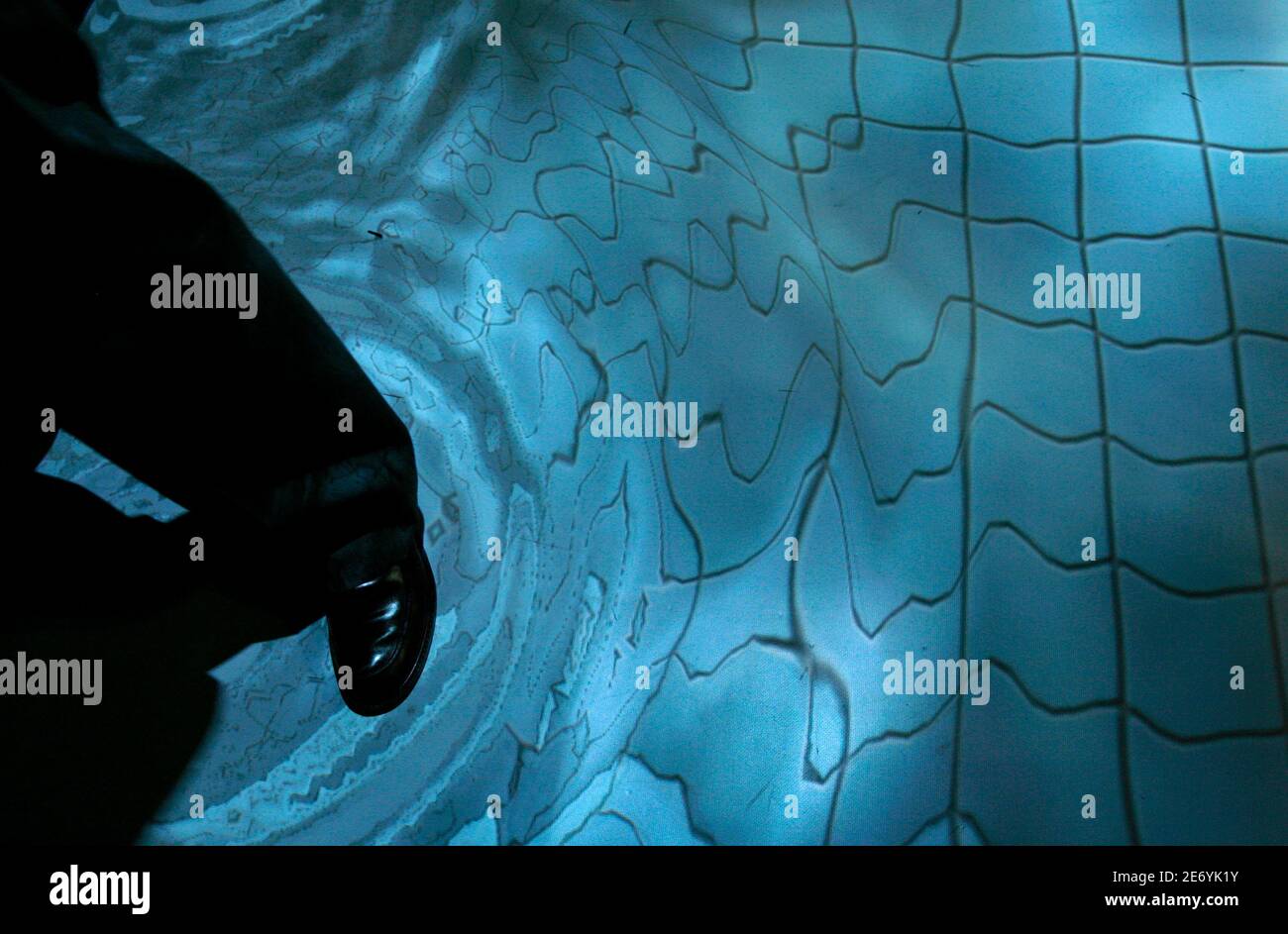 Floor projection hi-res stock photography and images - Alamy