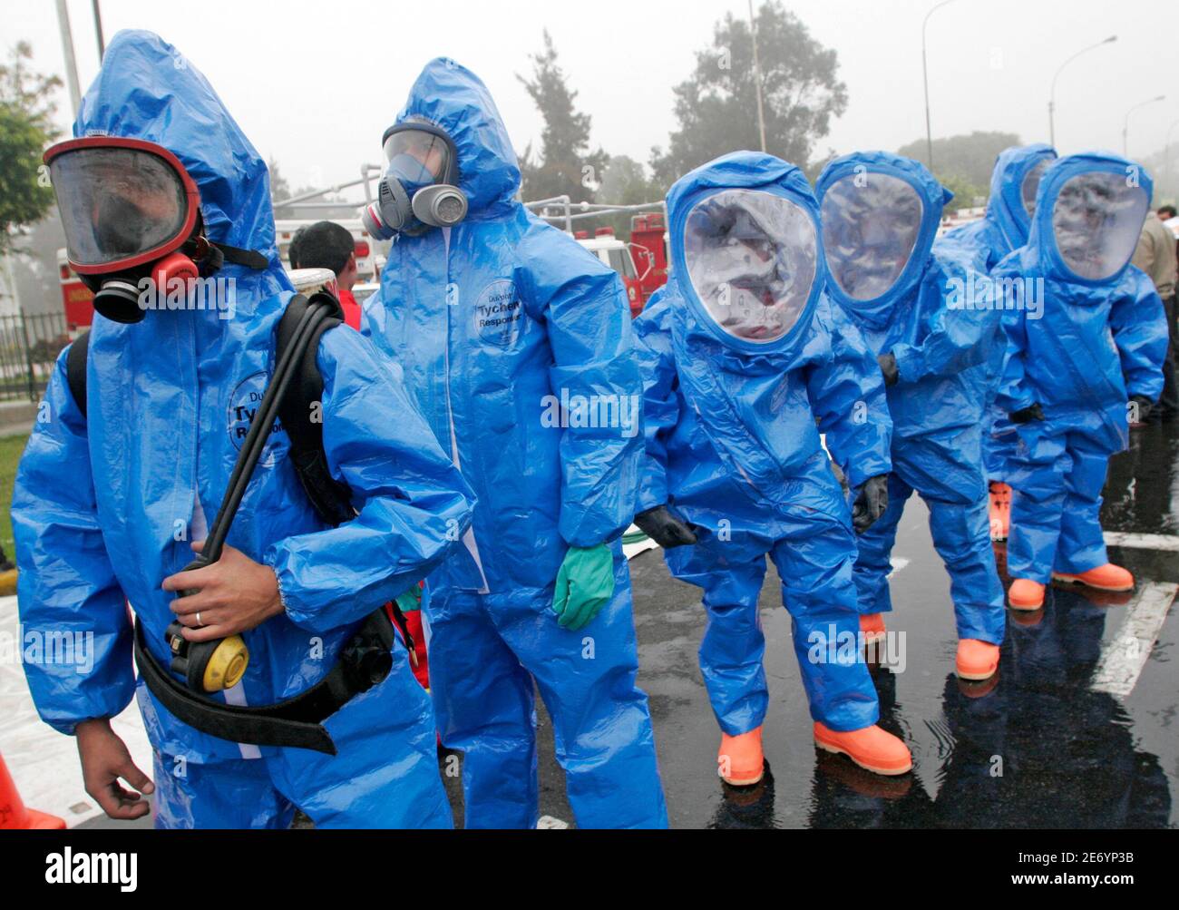 Mass decontamination exercise hi-res stock photography and images - Alamy