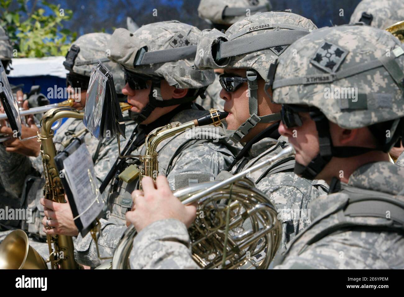 Iraq musical instruments hi-res stock photography and images - Alamy