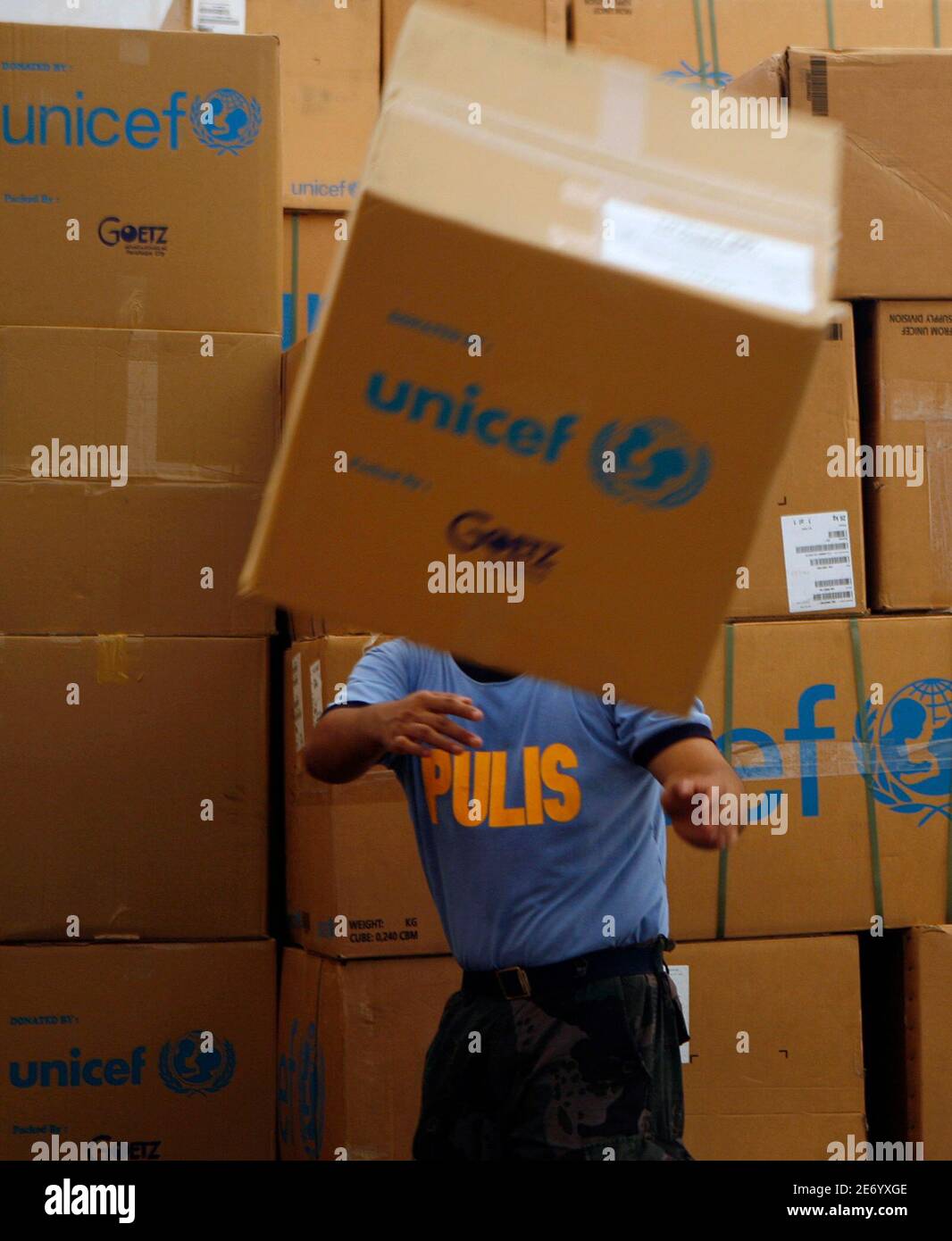 Unicef box hi-res stock photography and images - Alamy