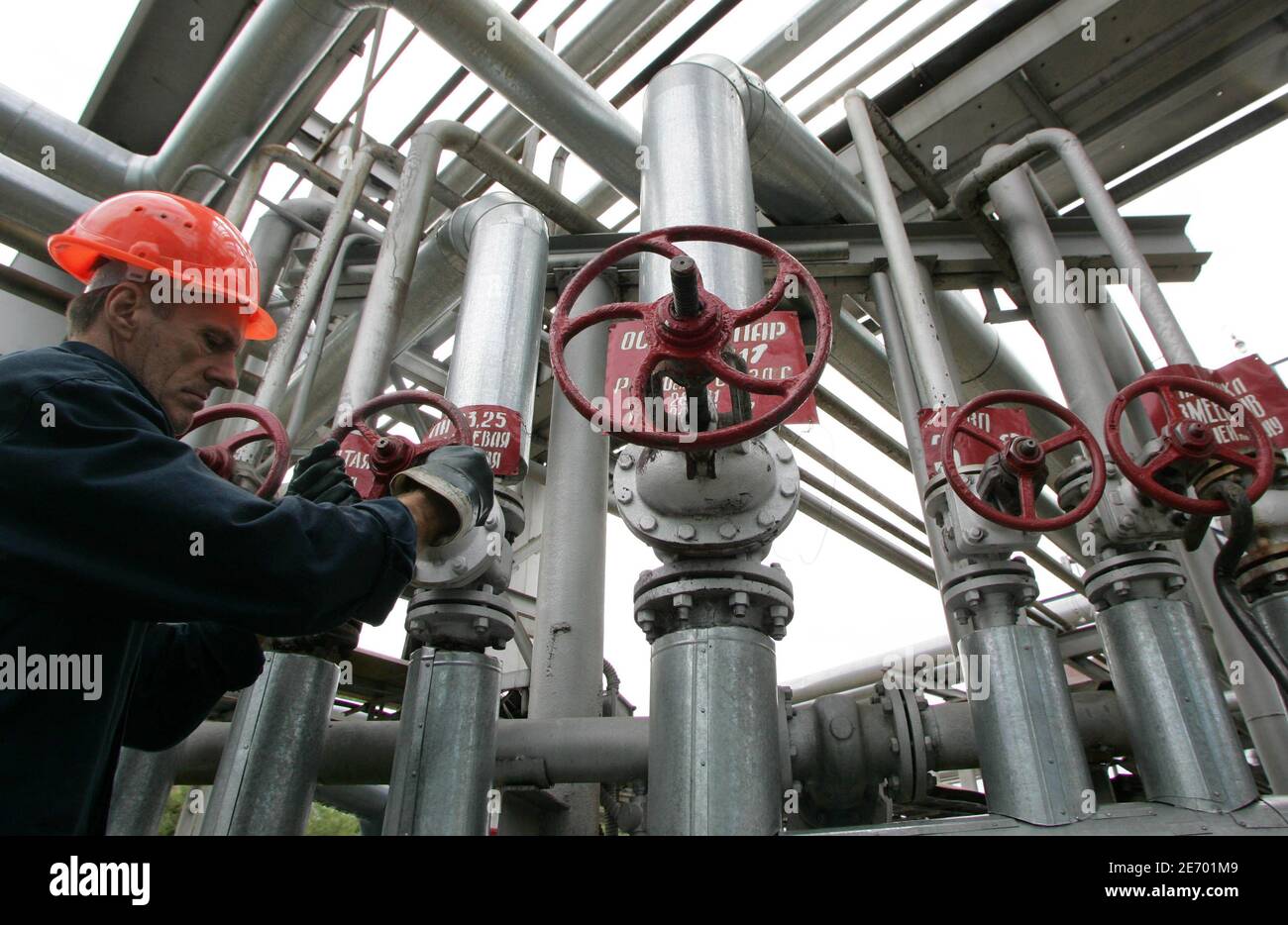 Tuapse oil hi-res stock photography and images - Alamy