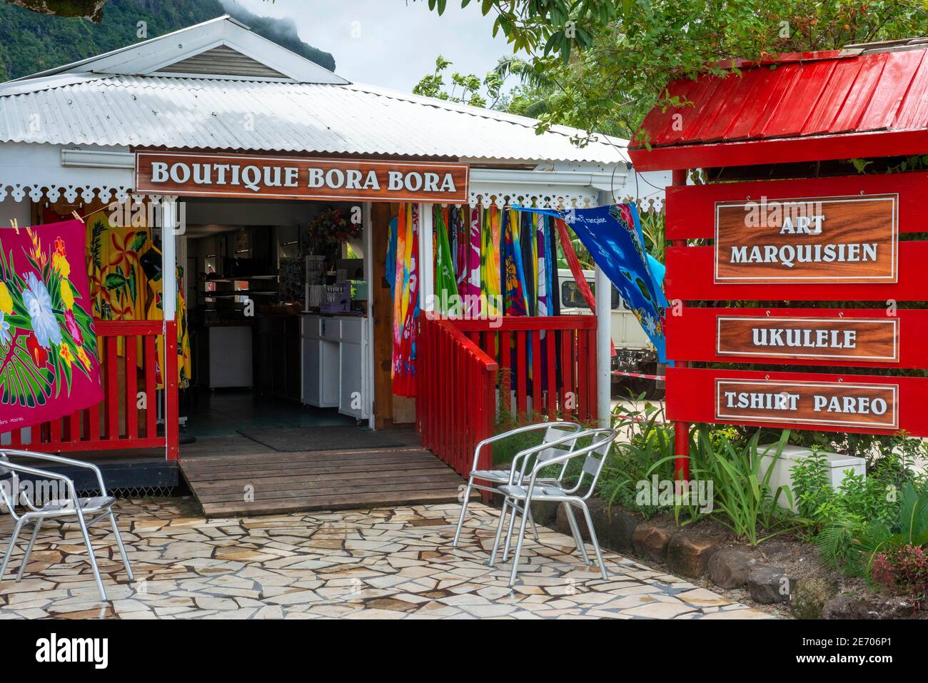 February 2020 - Colourful Polynesian Pareo or Sarong and souvenirs for ...