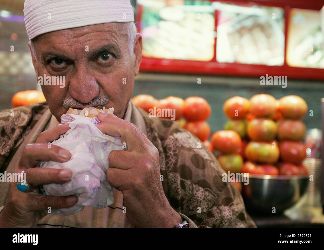 Lebanese food restaurant israel hi-res stock photography and images - Alamy