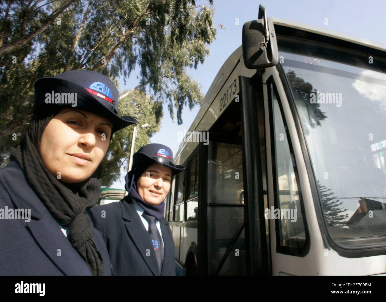 Female driver in front of bus hi-res stock photography and images - Alamy