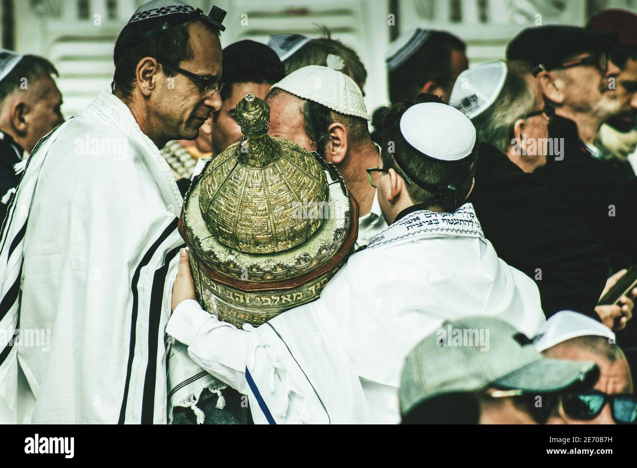Jerusalem Israel December 12, 2019 View of unknown kid and family ...