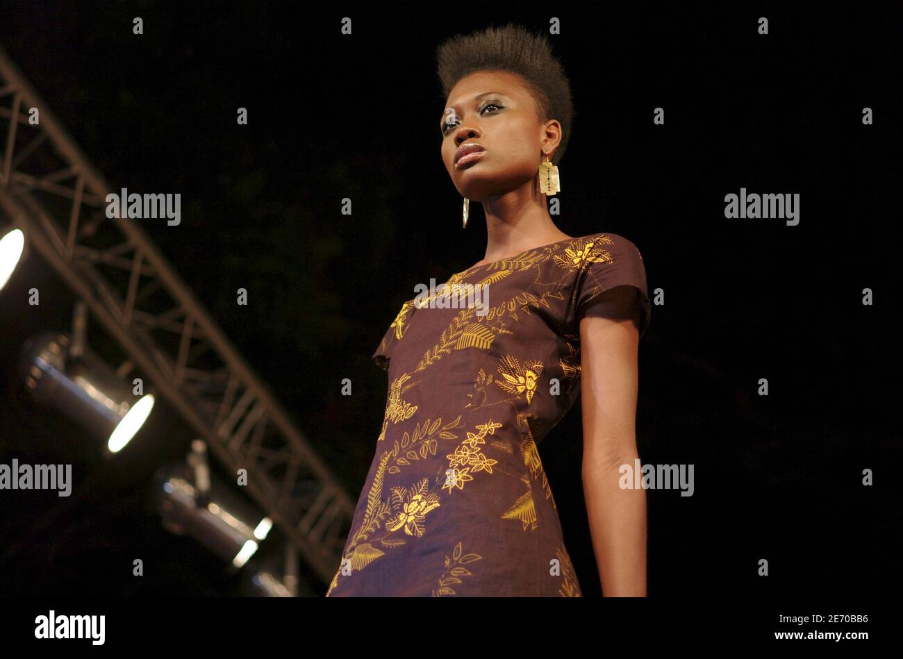 Swahili Dress High Resolution Stock Photography and Images - Alamy