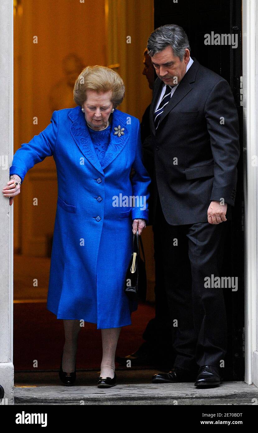 Prime minister margaret thatcher at downing street hi-res stock ...