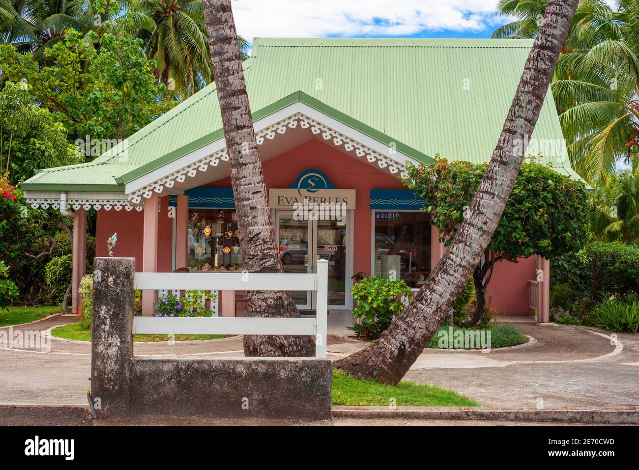 February 2020 - Pearls shopping center at Moorea, French Polynesia ...