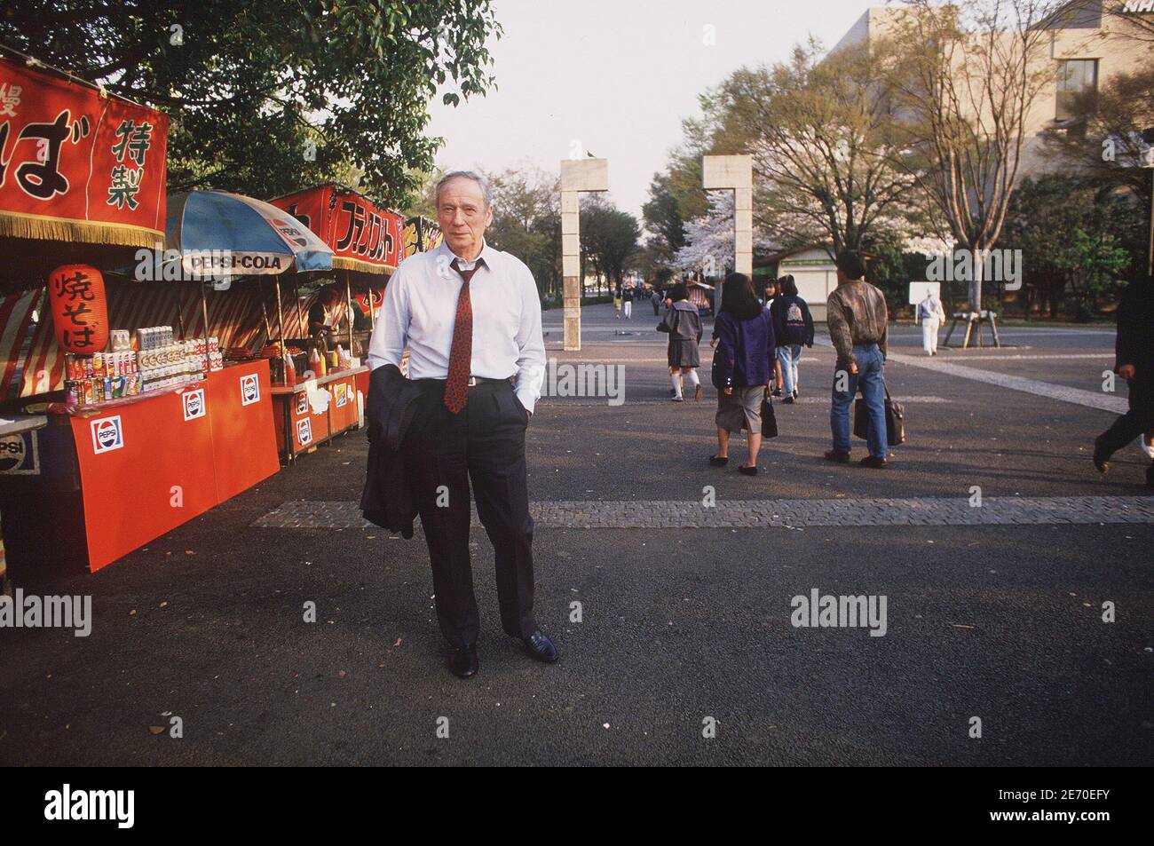 File picture of French singer and actor Yves Montand, in Tokyo, Japan ...