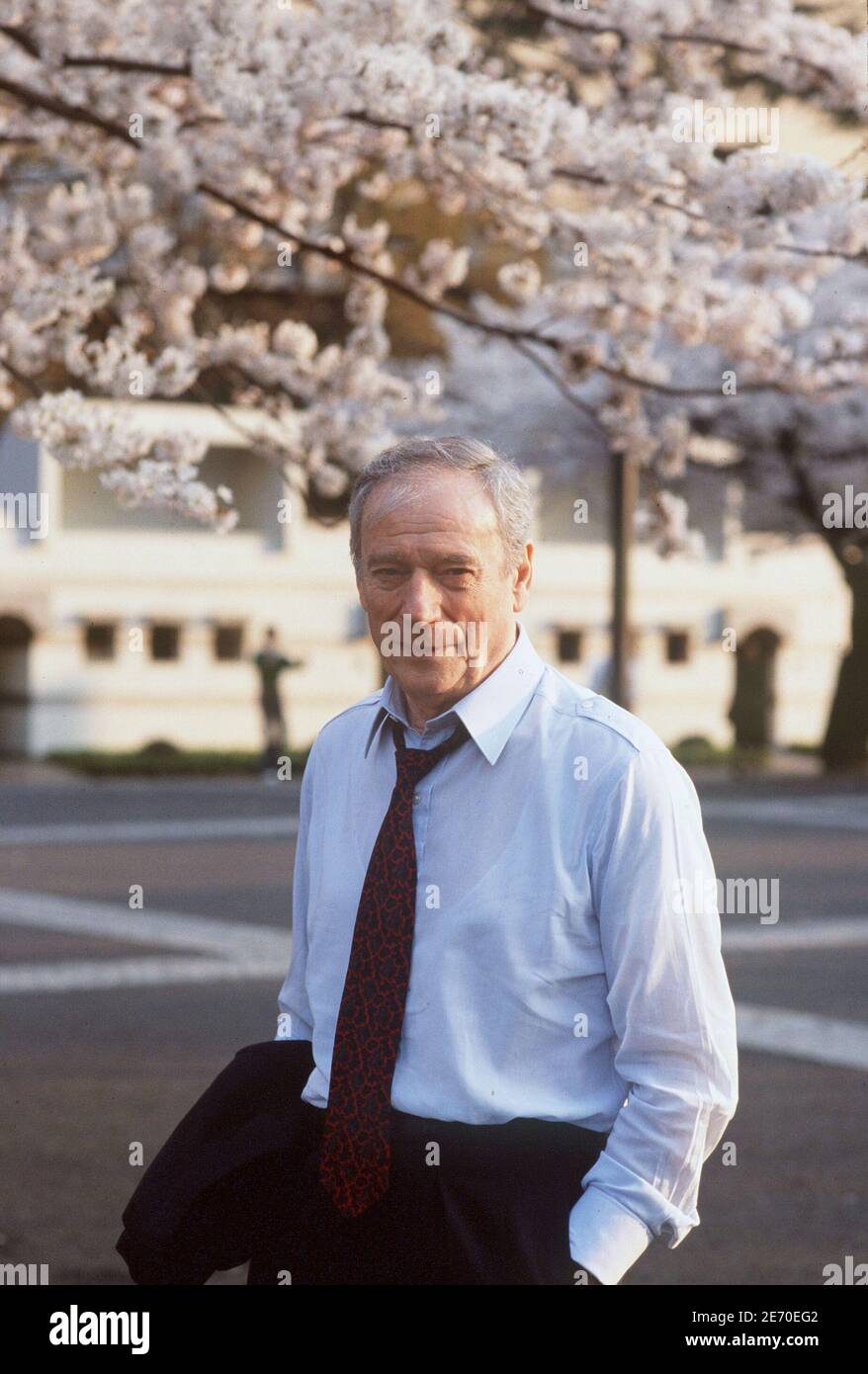 File picture of French singer and actor Yves Montand, in Tokyo, Japan ...