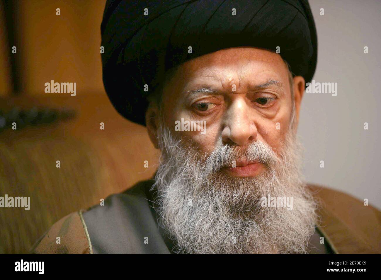 Sayyed Mohammed Hussein Fadlallah, an important shiite leader, poses ...