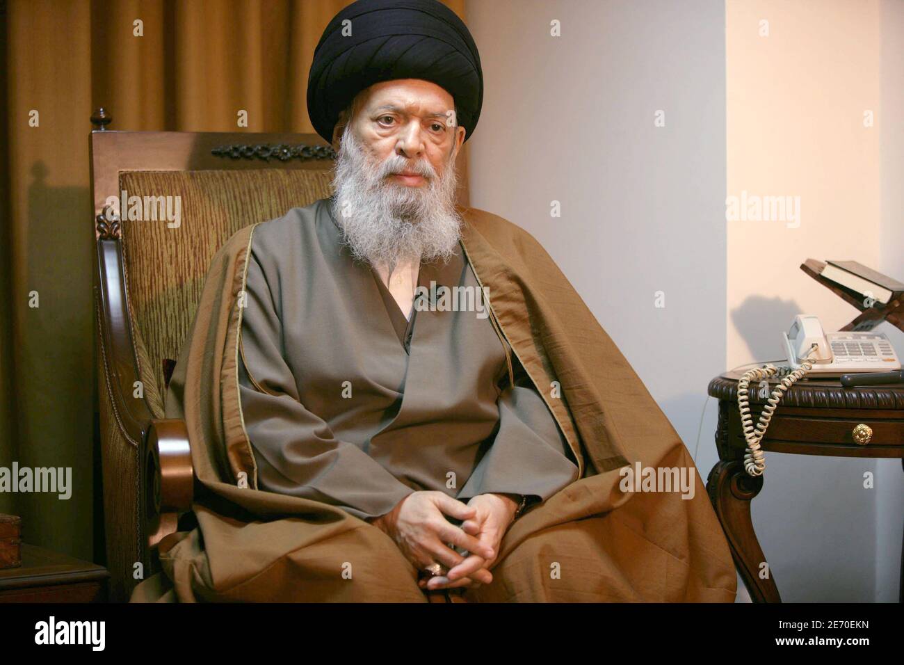 Sayyed Mohammed Hussein Fadlallah, an important shiite leader, poses ...