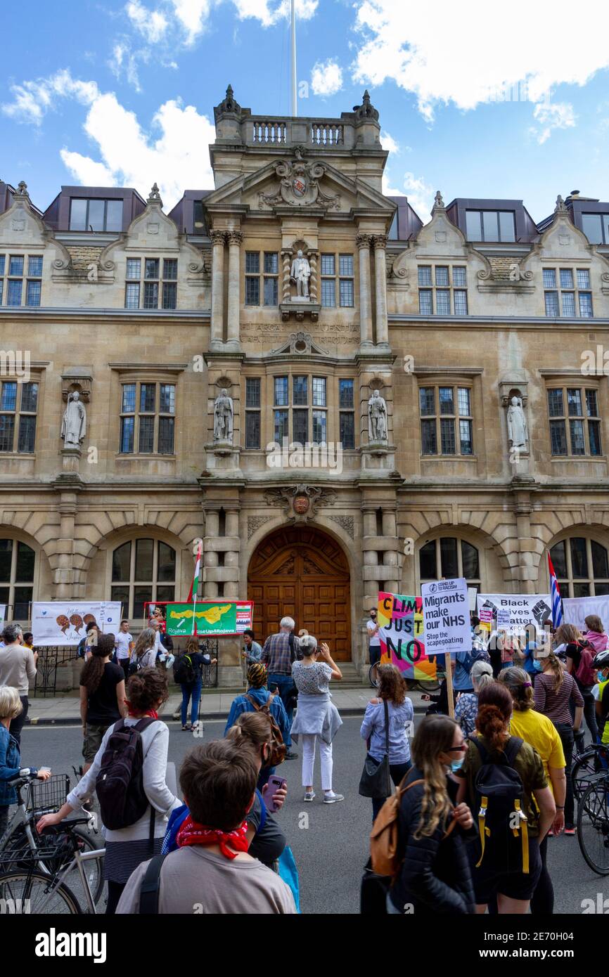 Cecil rhodes statue hi-res stock photography and images - Alamy