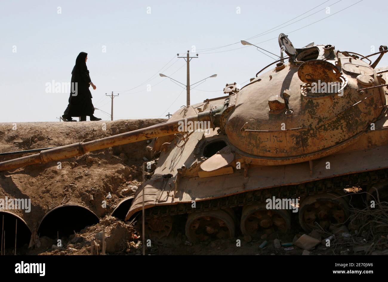 Abandoned tank 1980 hi-res stock photography and images - Alamy