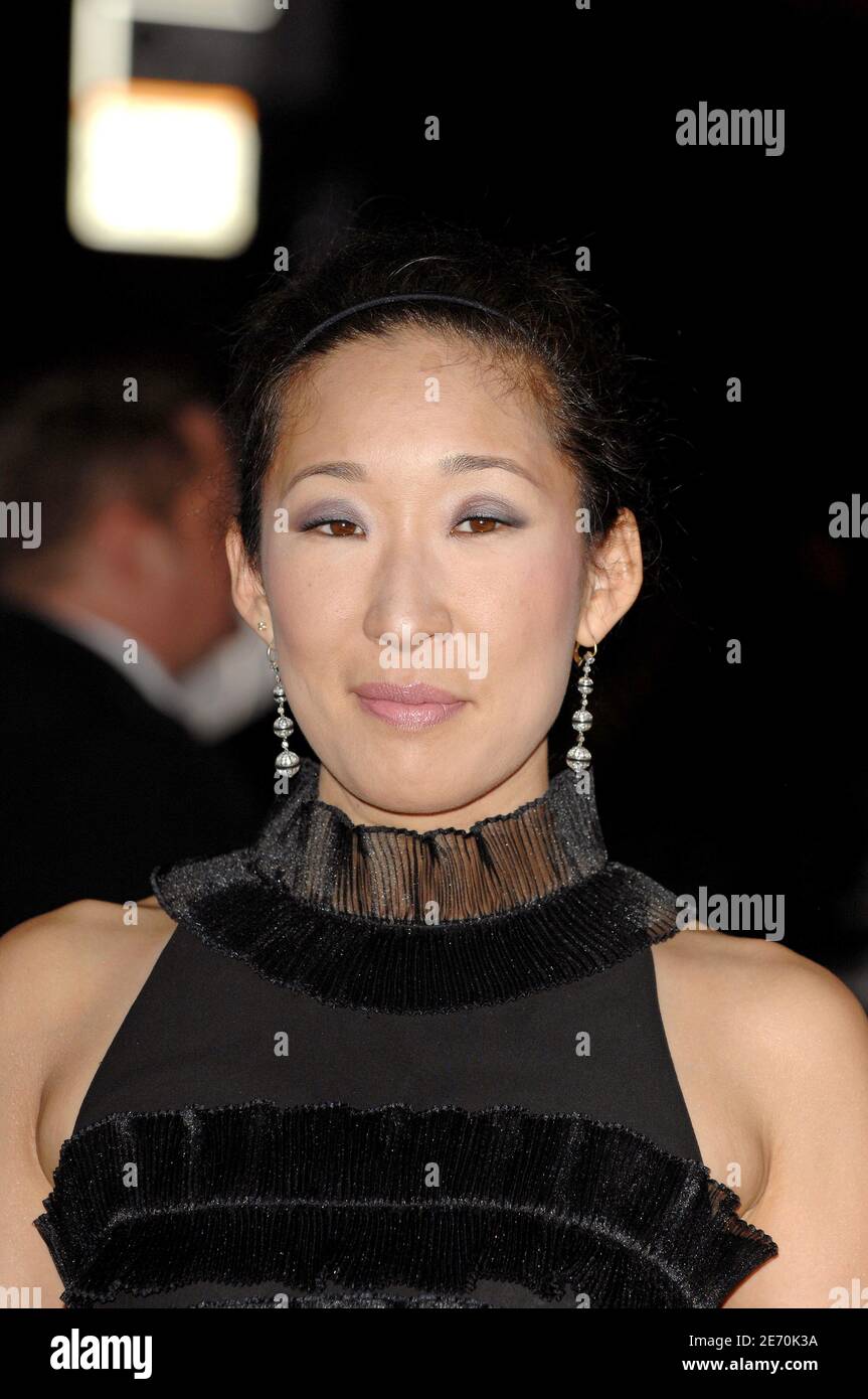 Sandra Oh attends the 33rd Annual People's Choice Awards held at the ...