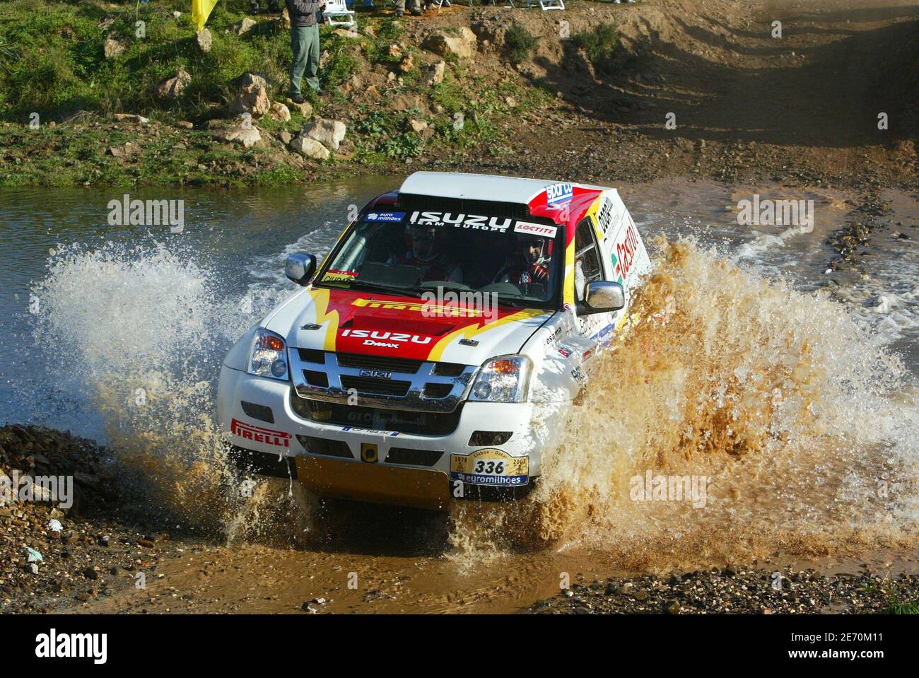 Italy's Orioli drives his Isuzu D Max GTduring the 2007 Lisbon Dakar ...