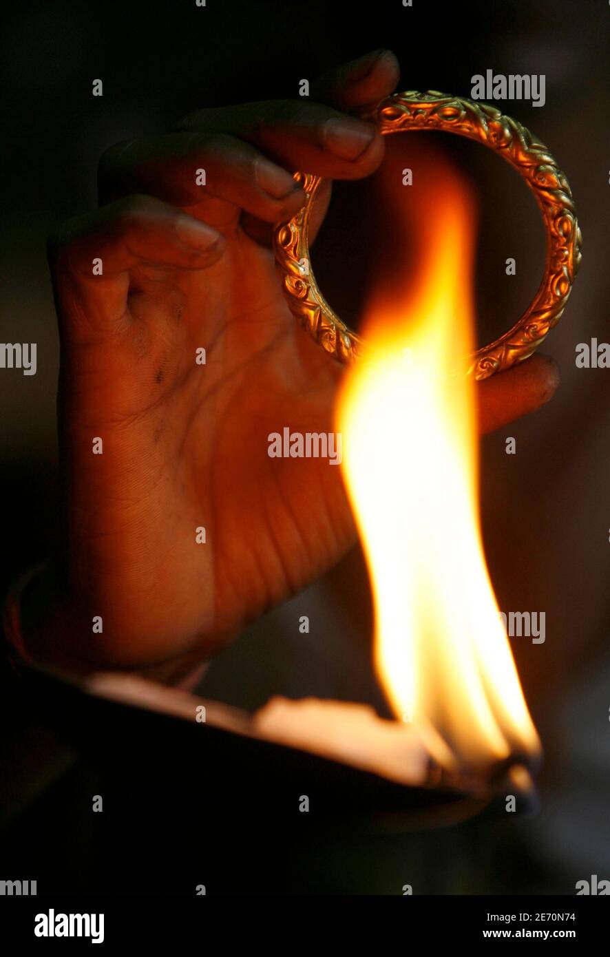 Indian Goldsmith High Resolution Stock Photography and Images - Alamy