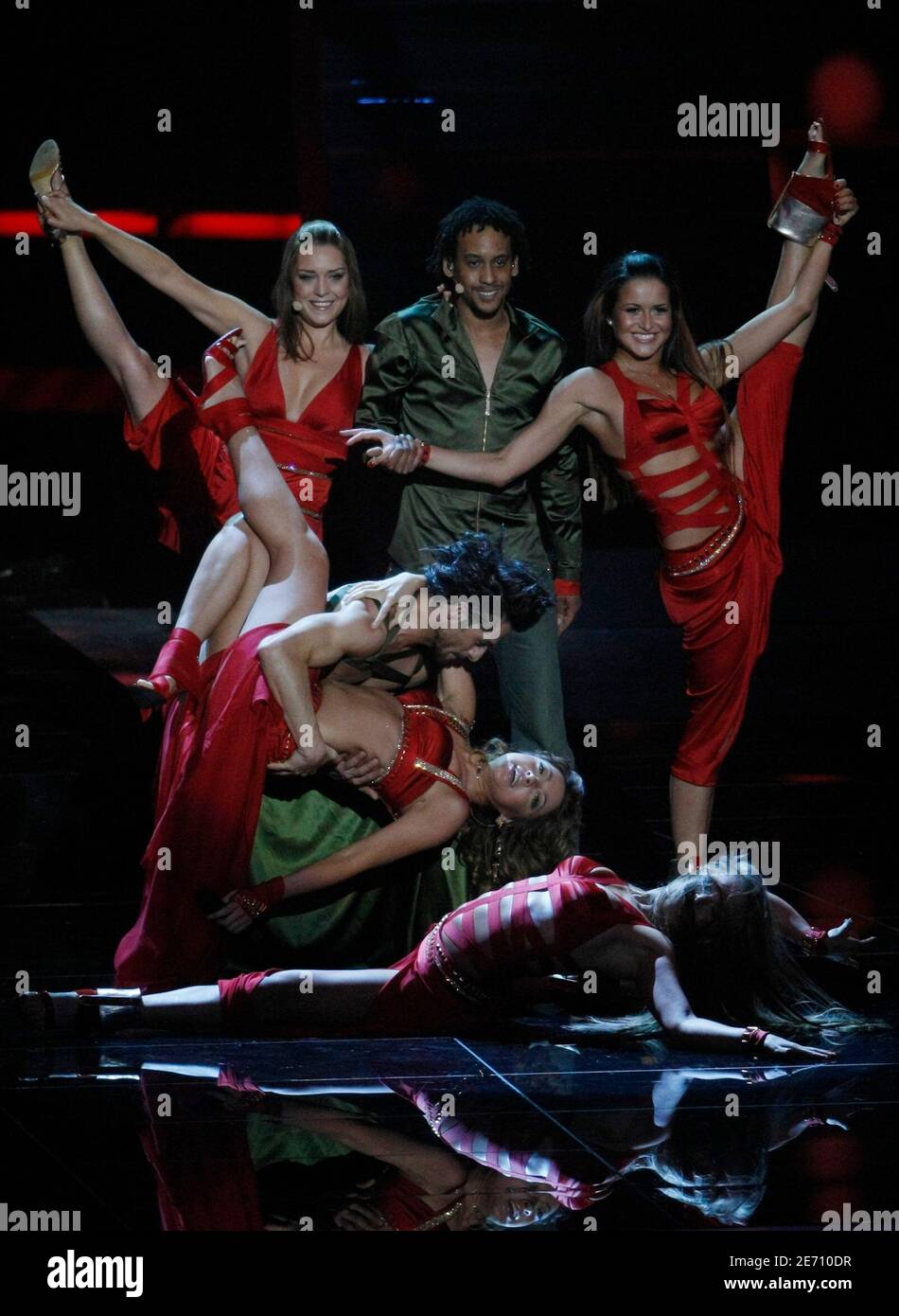 Hadise eurovision hi-res stock photography and images - Alamy