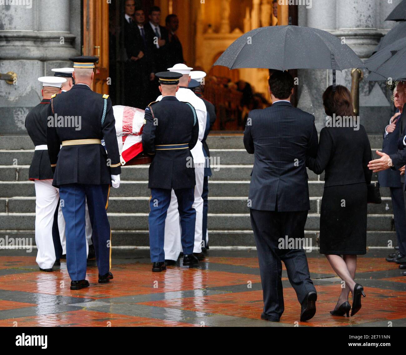 Curran raclin hi-res stock photography and images - Alamy