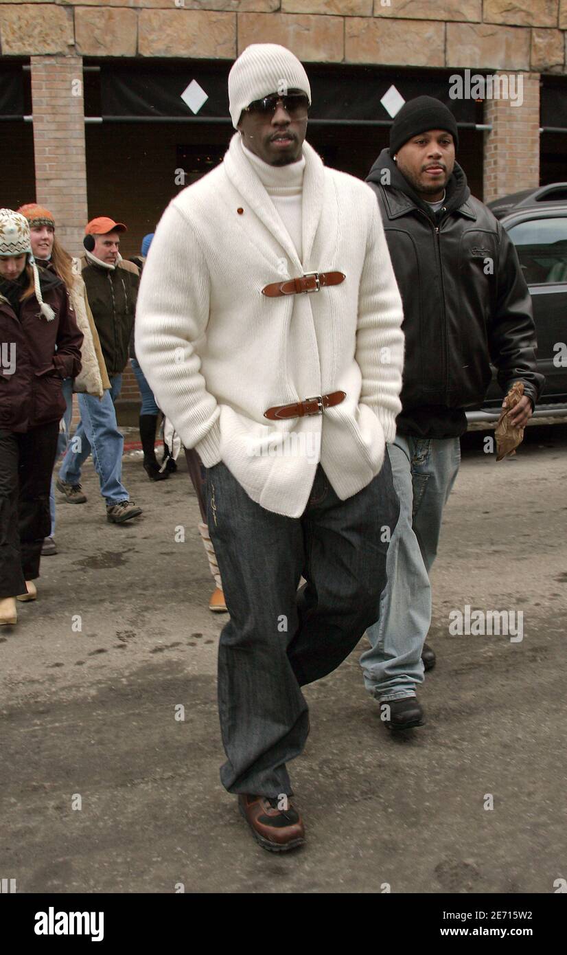 Singer sean diddy combs puff hi-res stock photography and images - Alamy