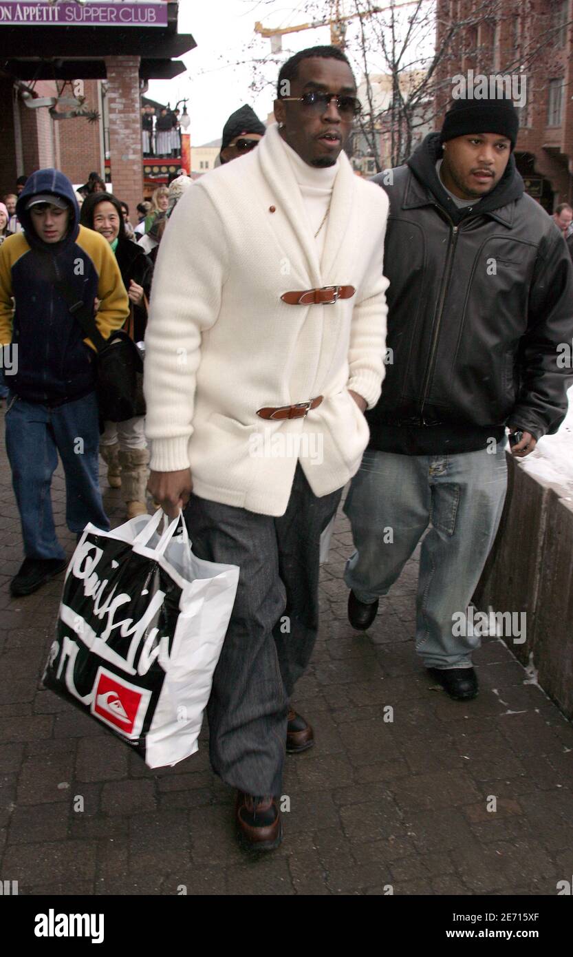 Singer sean diddy combs puff hi-res stock photography and images - Alamy