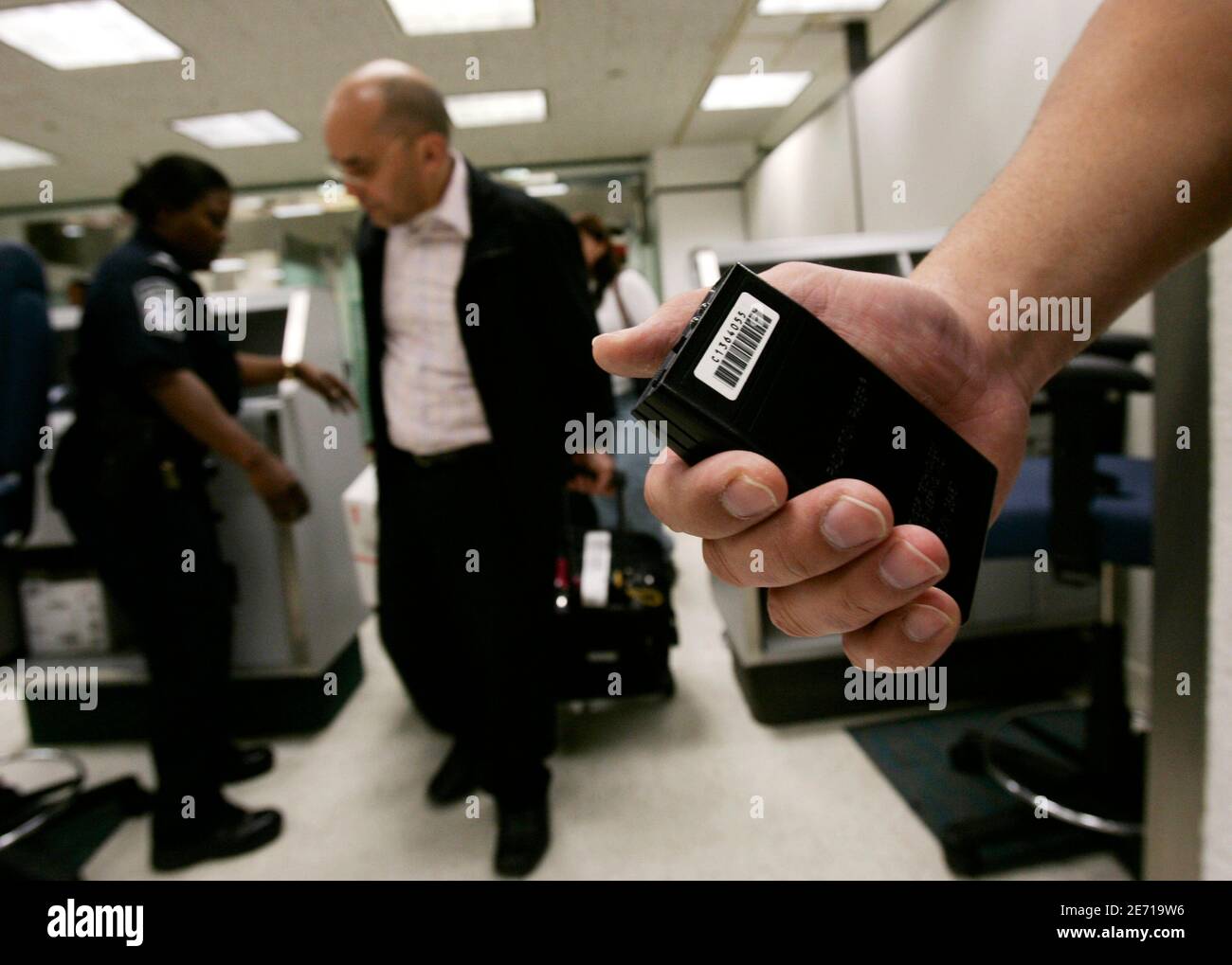 U s customs border protection radiation hi-res stock photography and ...
