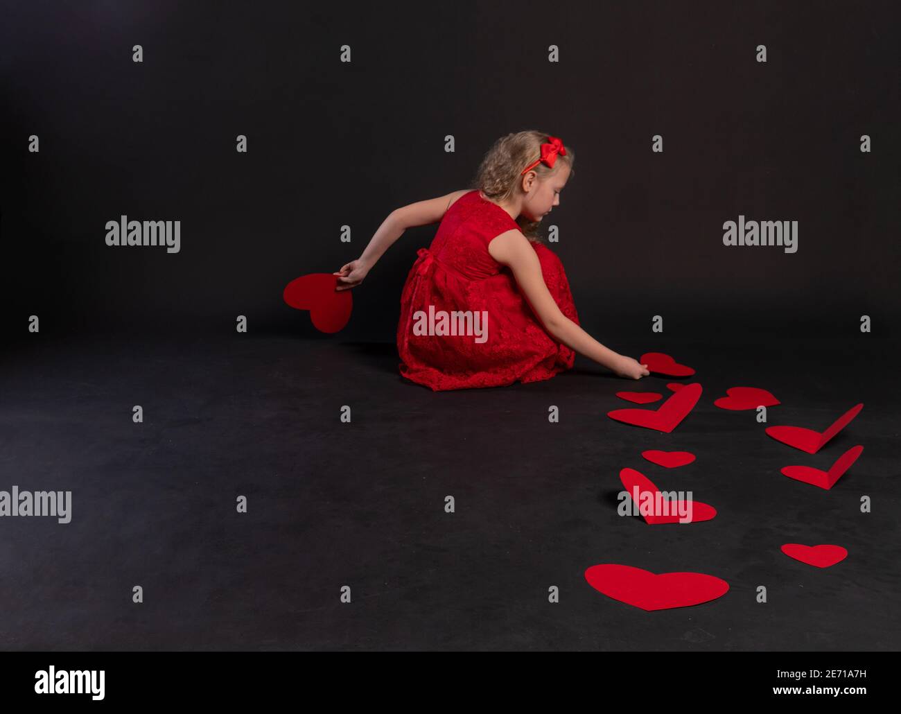 paper hearts valentine valentine background, happiness flirting, on the ...