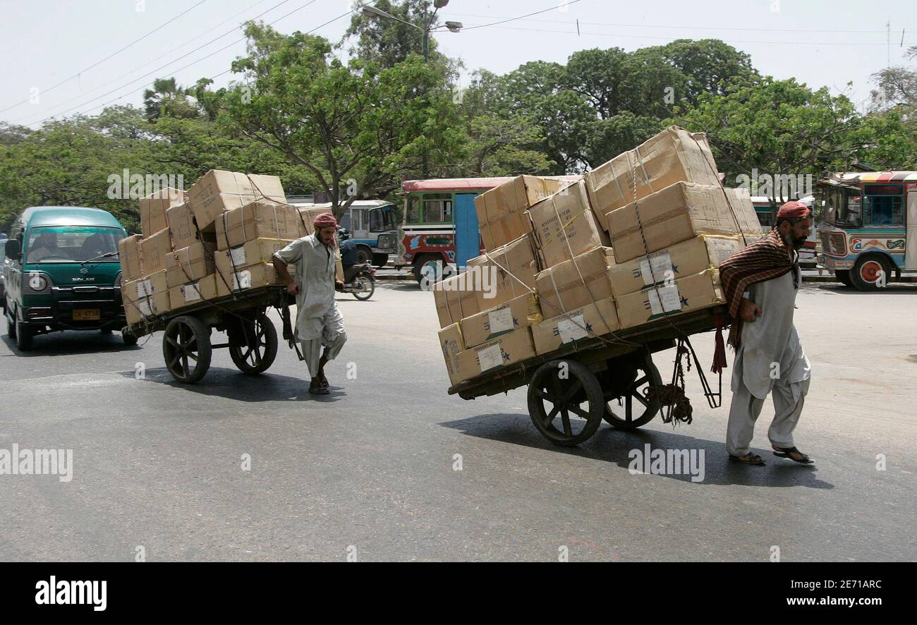 Porters Carts High Resolution Stock Photography and Images - Alamy