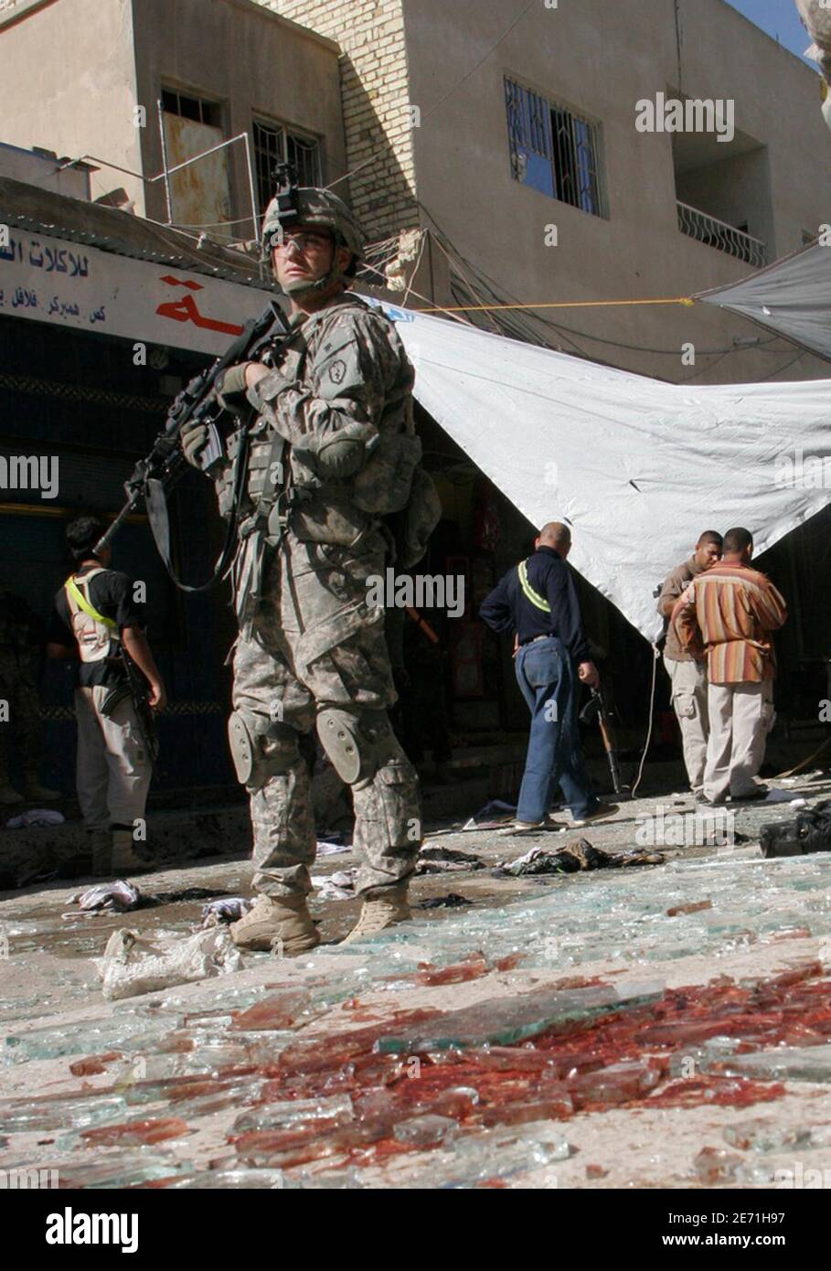 Bomb vest hi-res stock photography and images - Alamy