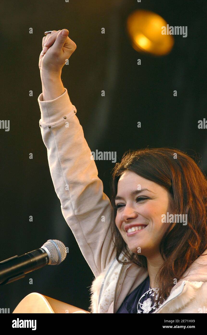 French singer Dominique Fidanza from Star Academy 6 performs live on ...