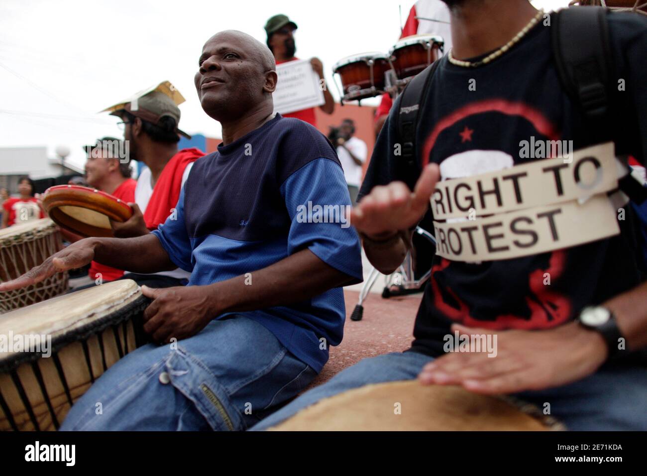Trinidadians hi-res stock photography and images - Alamy