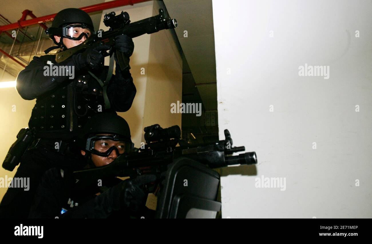 Special operations command pacific hi-res stock photography and images ...