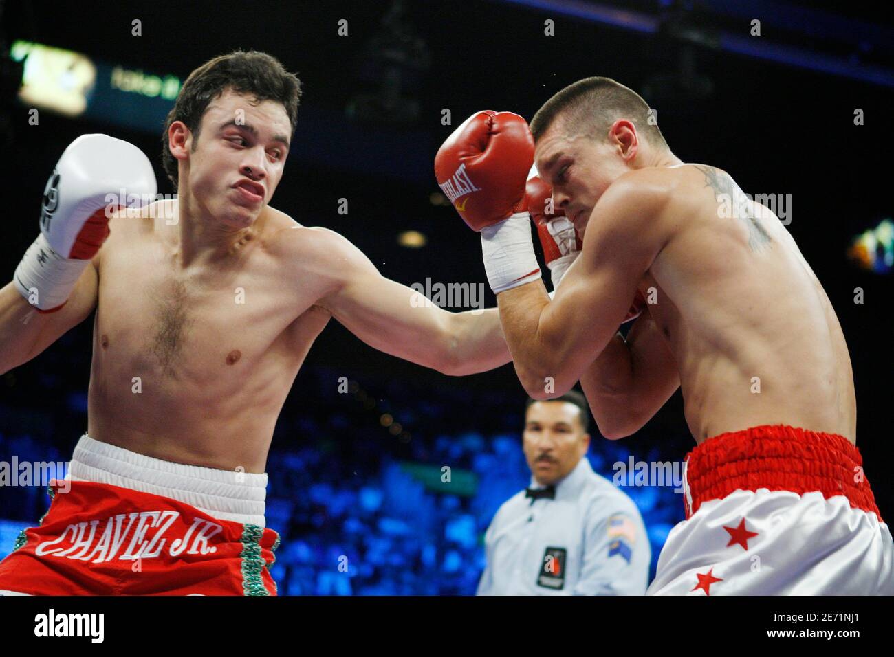 Julio Cesar Chavez Jr Mexico High Resolution Stock Photography and ...