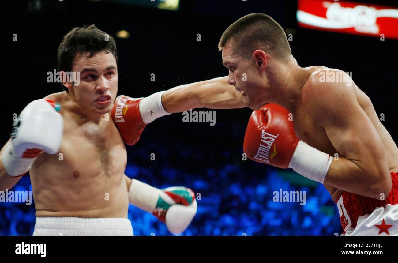 Julio cesar chavez jr mexico hi-res stock photography and images - Alamy