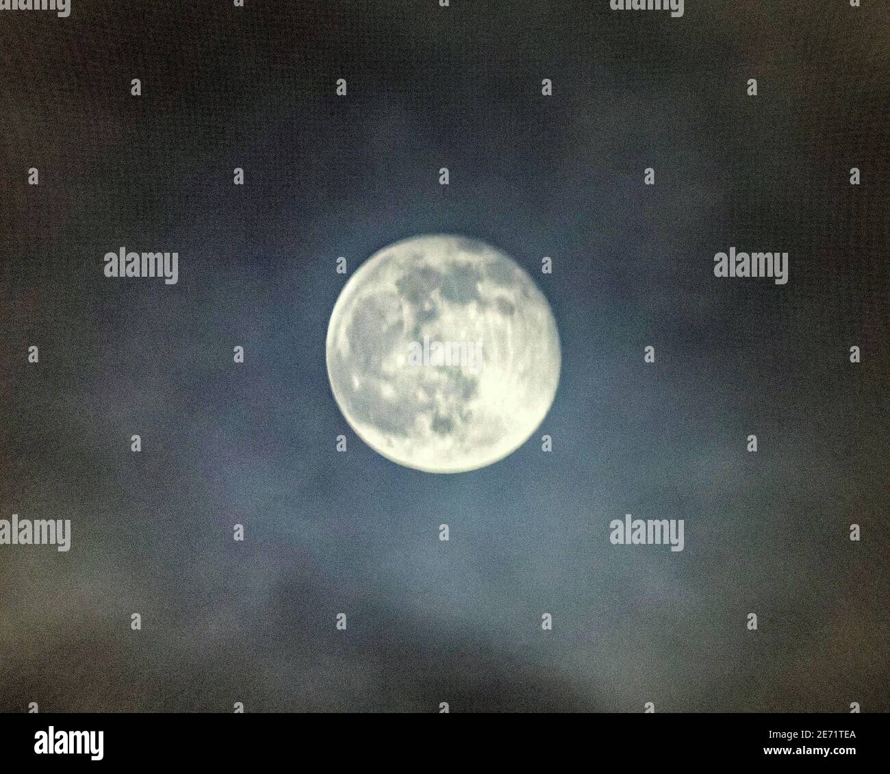 Full moon on january night hi-res stock photography and images - Alamy